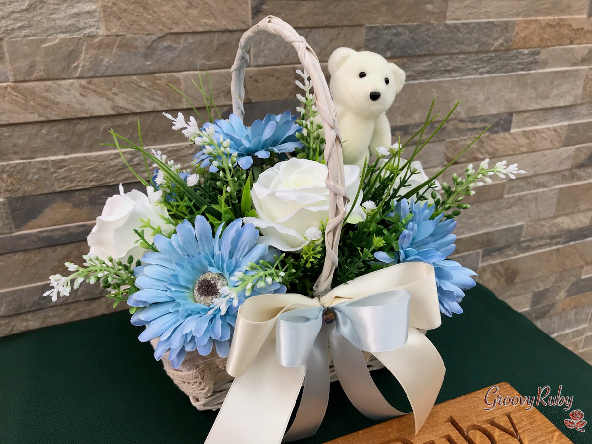 Baby Blue Lace Basket With Bear Pick – GroovyRuby Floral Tributes