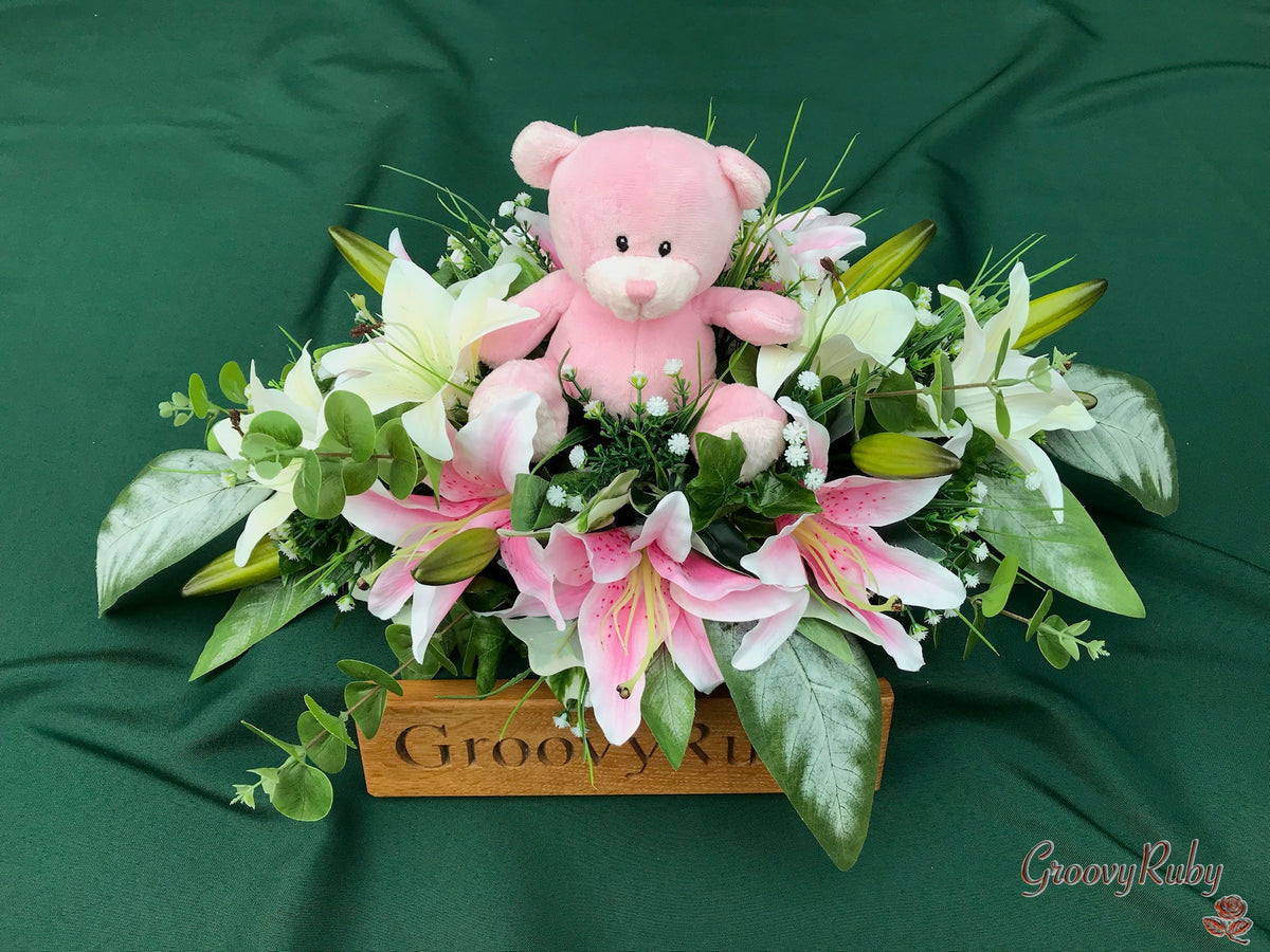 Baby Casket Topper - Pink – GroovyRuby Floral Tributes