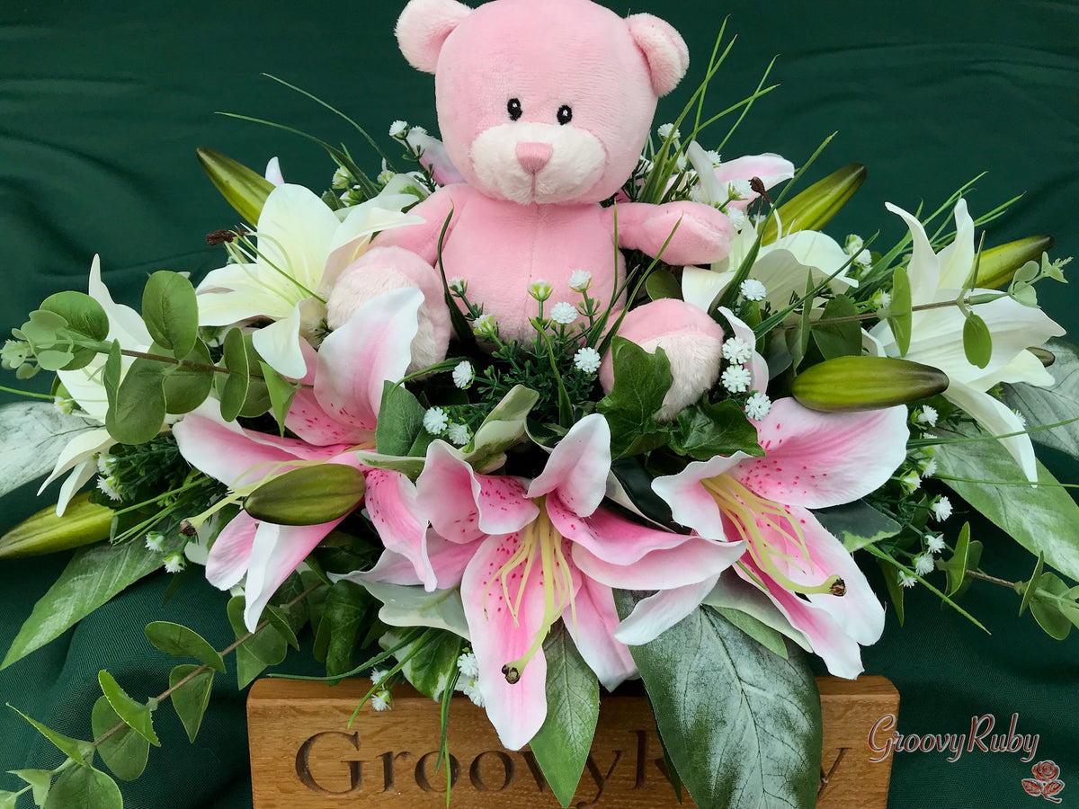 Baby Casket Topper - Pink – GroovyRuby Floral Tributes