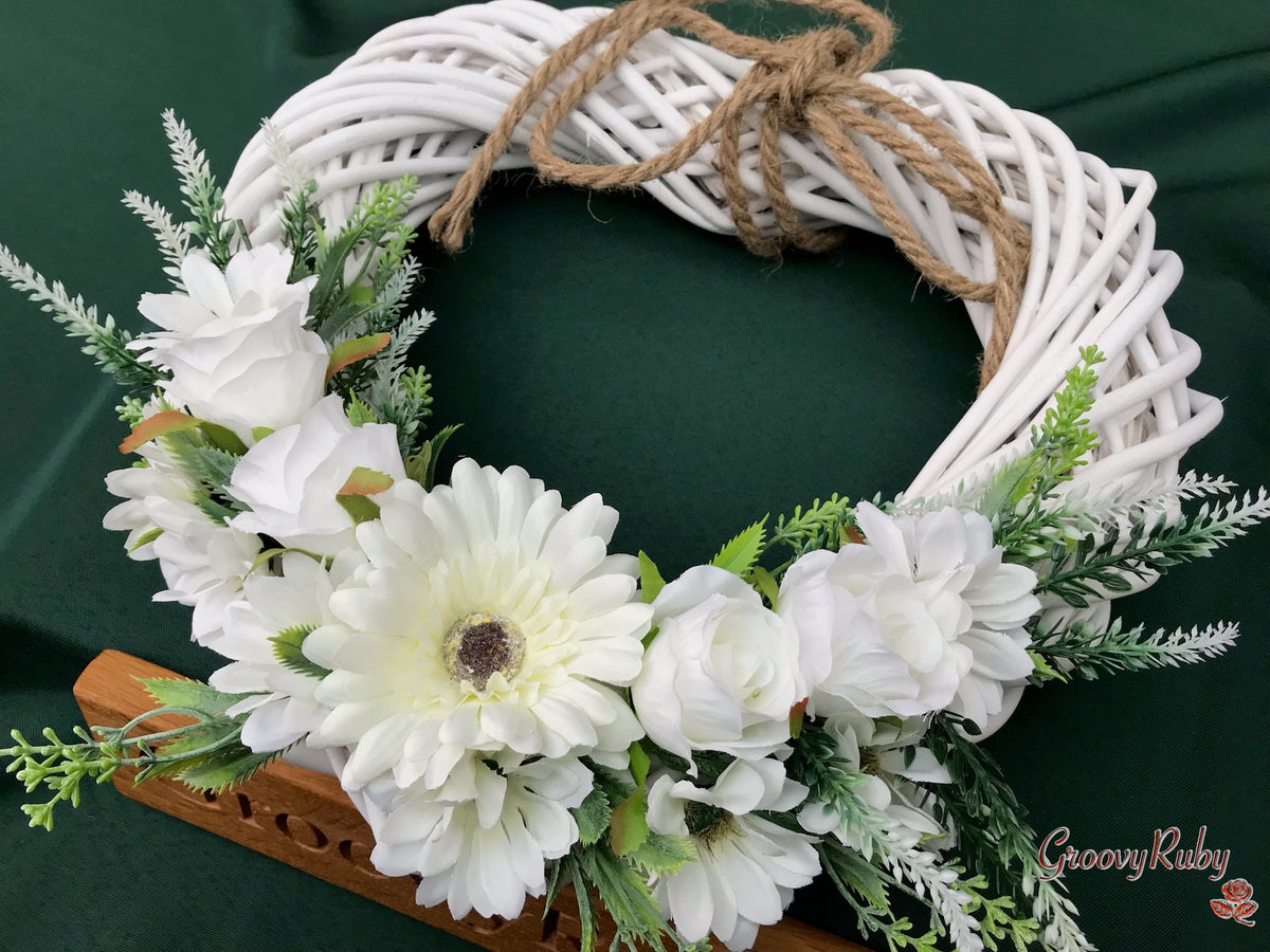 Simplicity Heart Wicker Wreath – GroovyRuby Floral Tributes